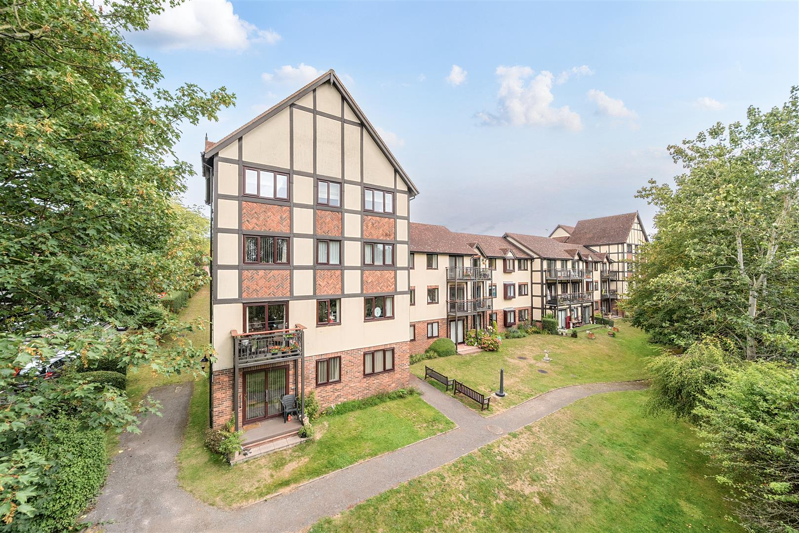 Flat 213 The Cedars, Abbey Foregate, Shrewsbury, SY2 6BY | Estate ...